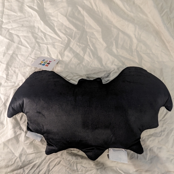 Novagrats | Holiday | Bat Pillow | Poshmark
